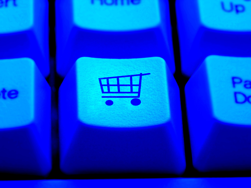 Should I Use a Retail & Ecommerce-Specific CRM or a General One? Should I Use a Retail & Ecommerce-Specific CRM or a General One?